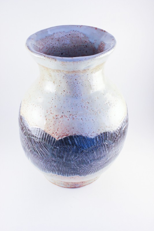 Vessel Vase with Sgraffito – Legalize Pottery